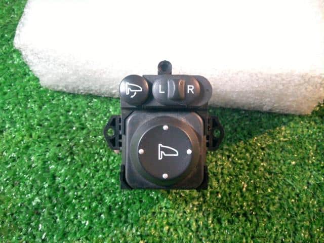[Used]Door Mirror Switch BMW Bmw mini_ 2010 CBA-ZF16 61313422622 - BE ...