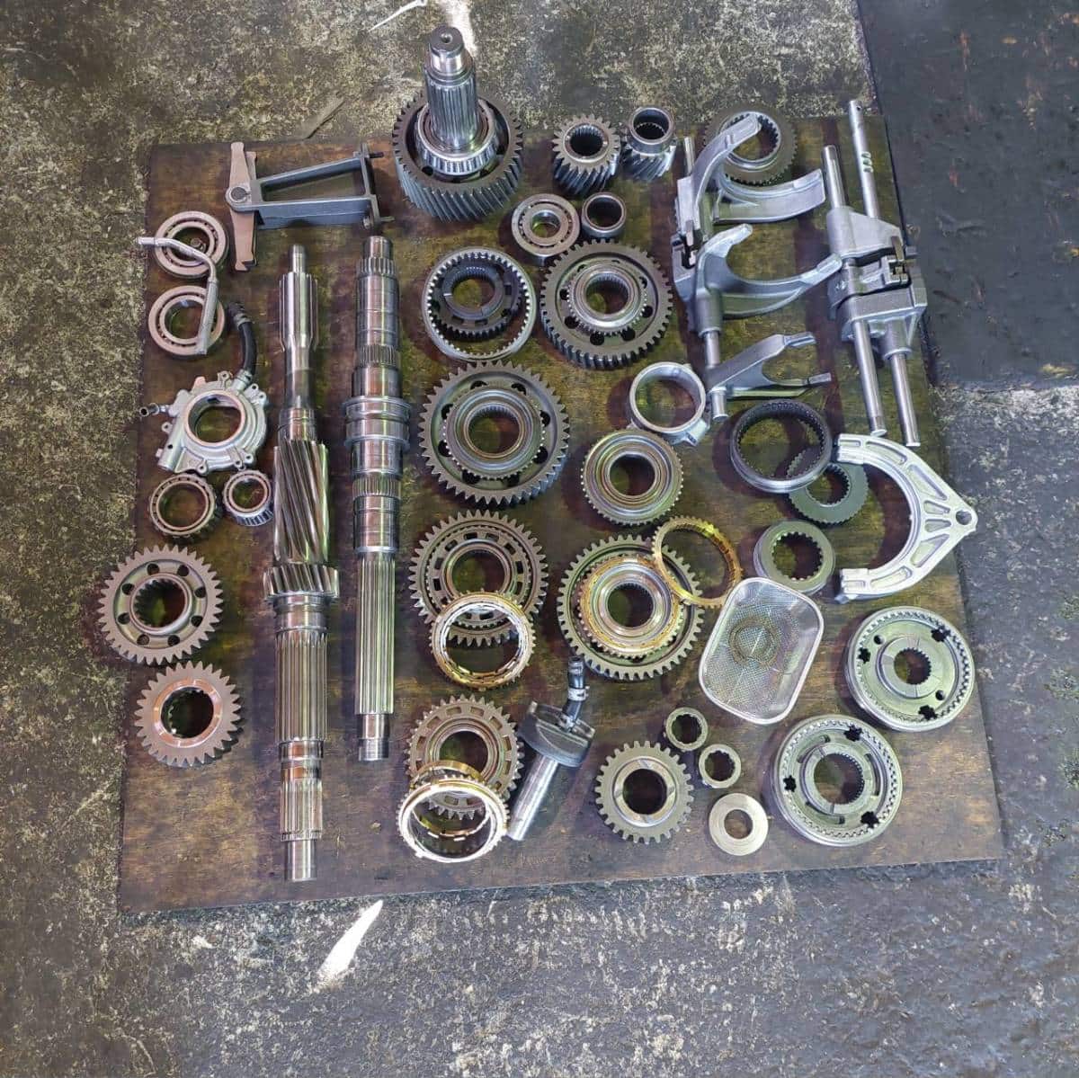 [Used]Current model ISUZU forward/elf MZW6P/MZX6P Engine model 6HK1 ...