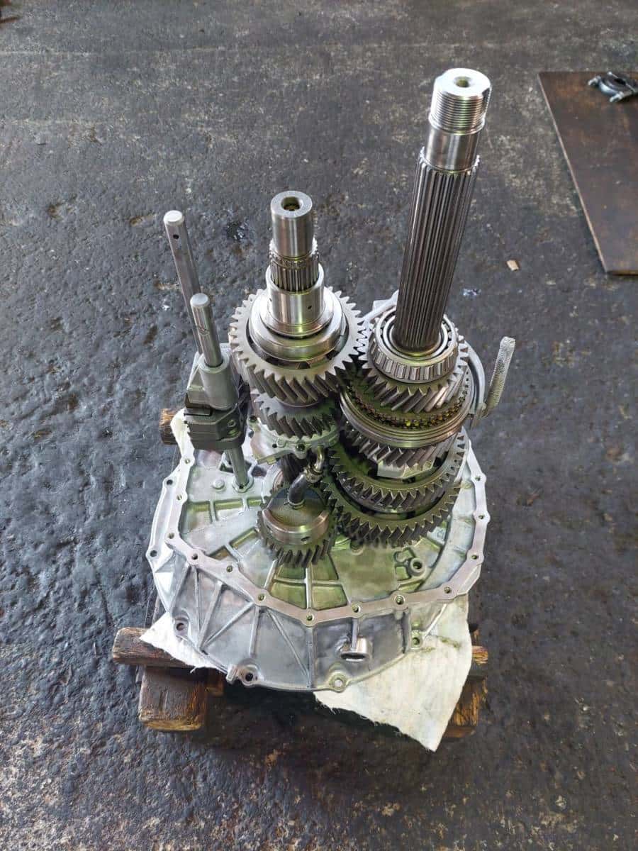 [Used]Current model ISUZU forward/elf MZW6P/MZX6P Engine model 6HK1 ...