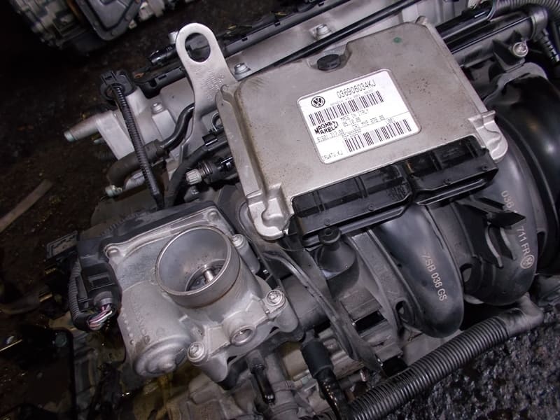 [Used]"psi" VW 9N polo BKY Engine and supplementary containers set - BE ...