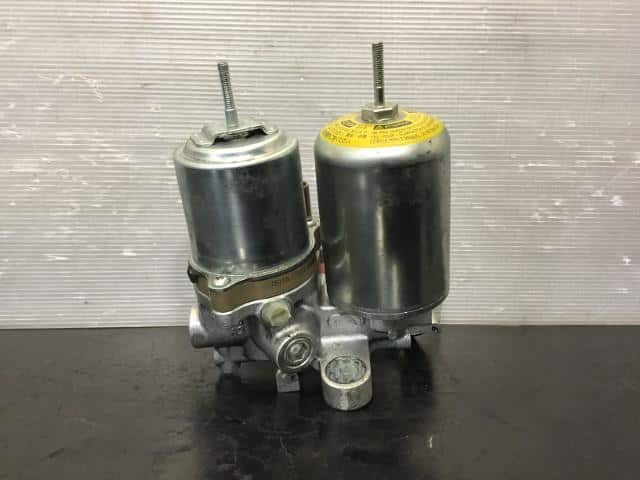 [Used]ABS Actuator TOYOTA Corolla Fielder 2016 DAA-NKE165G 4707052020 ...