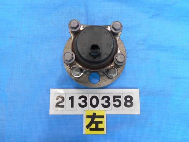 [Used]Rear Wheel Hub TOYOTA 2020 5BA-KSP210 42450K0010 - BE FORWARD ...