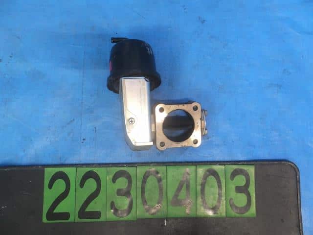 [Used]Exhaust Center Muffler ISUZU 2008 BKG-NHR85A 898348729 - BE ...