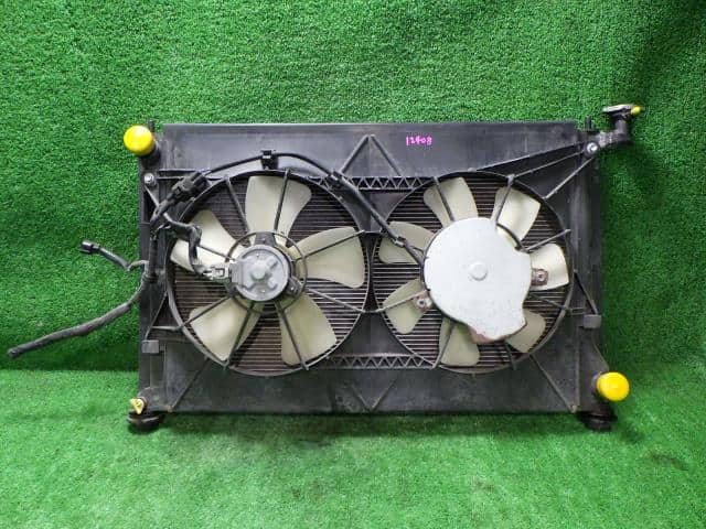 [Used]Radiator TOYOTA Isis 2005 CBA-ANM15W 1640022230 - BE FORWARD Auto ...