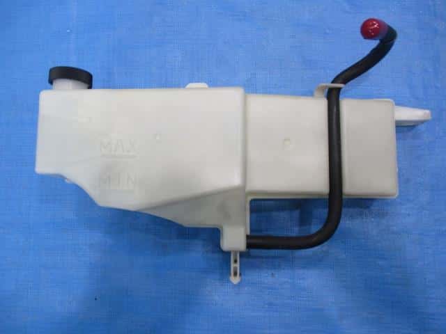 [Used]Coolant Tank NISSAN Skyline 2010 DBA-KV36 21710JK000 - BE FORWARD ...