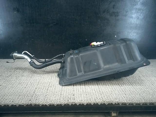 [Used]Fuel Tank SUZUKI Jimny 2015 ABA-JB23W 8910181AD3 - BE FORWARD ...