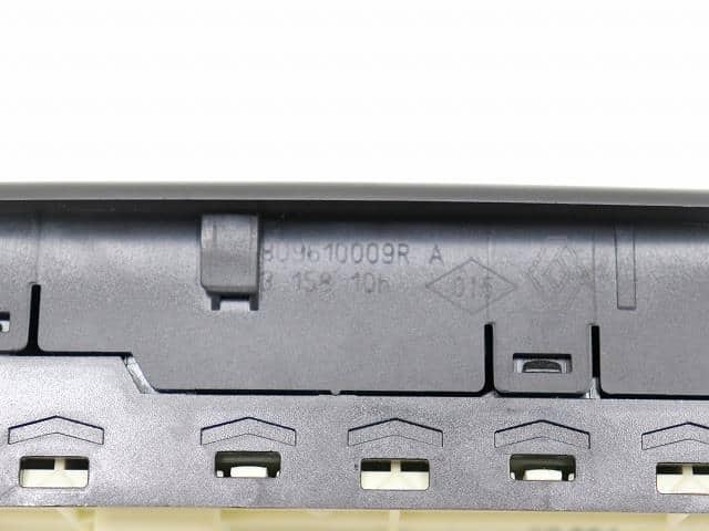[Used]Power Window Switch Renault Megane 2013 ABA-DZF4R 809610009R - BE ...