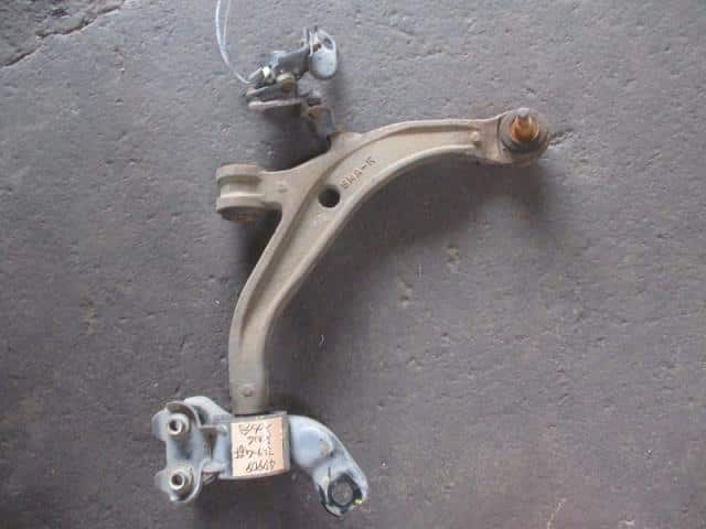 [Used]Front Right Lower Control Arm HONDA Stream 2007 DBA-RN6 - BE ...