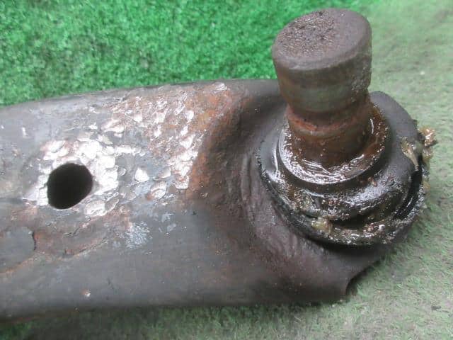 [Used]Front Right Lower Control Arm MAZDA MPV 2007 DBA-LY3P L2063430ZB ...