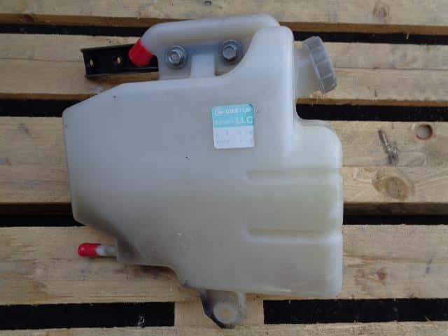 [Used]Coolant Tank Mitsubishi Fuso 2008 PA-FB70BB ME402056 - BE FORWARD ...