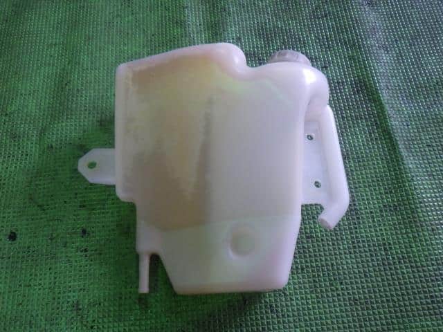 [Used]Coolant Tank Mitsubishi Fuso 2007 PA-FE73DB ME402056 - BE FORWARD ...