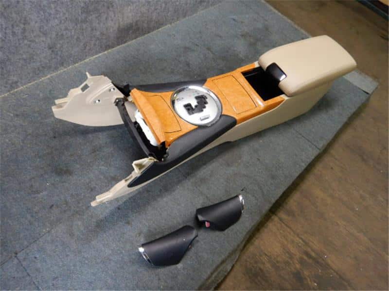 [Used]Console Box TOYOTA Mark X 2006 DBA-GRX125 - BE FORWARD Auto Parts