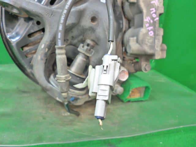 [Used]Front Right Knuckle Hub Assembly HINO Dutro 2015 TKG-XZC605Y ...