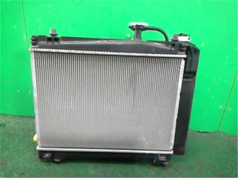 [Used]Radiator TOYOTA Vitz 2012 DBA-NSP130 - BE FORWARD Auto Parts