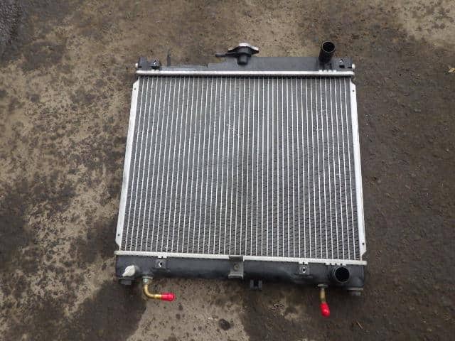 [Used]Radiator SUZUKI Jimny 2000 TA-JB23W 1770081A11 - BE FORWARD Auto ...