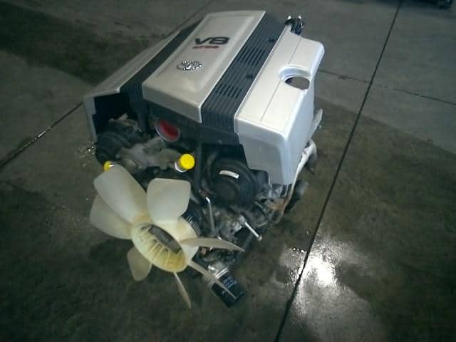 [Used]2UZ-FE Engine TOYOTA Landcruiser 2004 GH-UZJ100W 1900050B80 - BE ...
