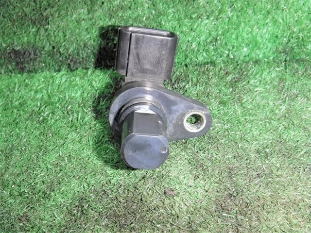 [Used]Crank Shaft Position Sensor SUBARU Sambar 2007 ABA-TW1 22056KA031 ...
