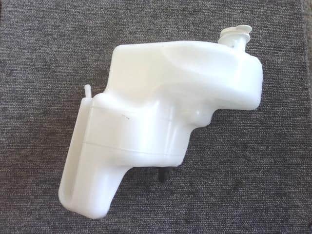 [Used]Coolant Tank MITSUBISHI Delica D5 2008 DBA-CV5W MN156097 - BE ...