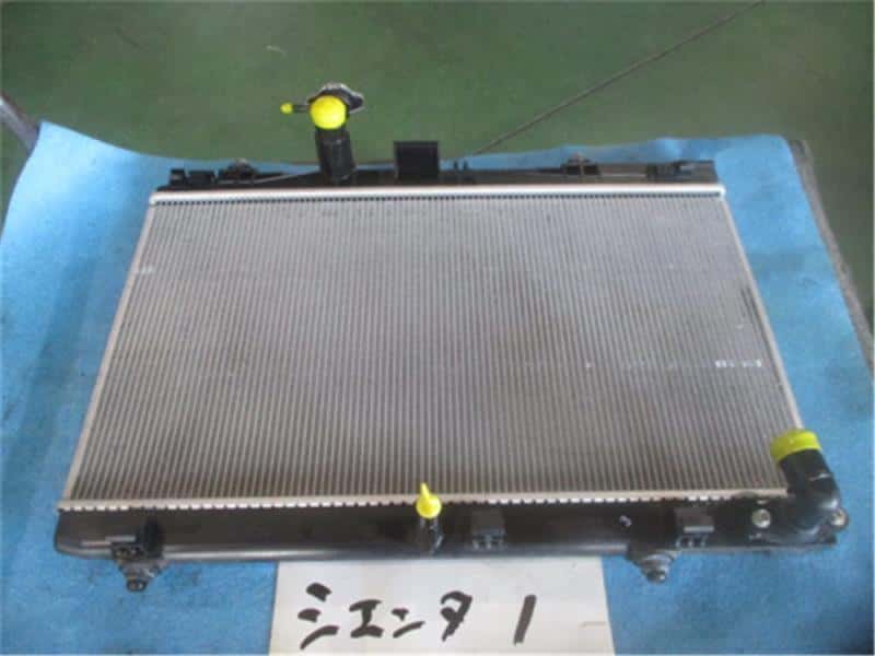 [Used]Radiator TOYOTA Sienta 2016 DBA-NSP170G 1640047110 - BE FORWARD ...