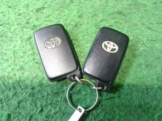 [Used]Keyless Entry Remote Control Key TOYOTA Aqua 2012 DAA-NHP10 ...