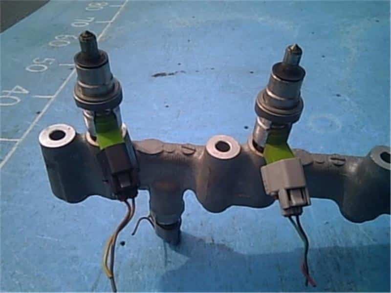 [Used]Fuel Injector TOYOTA Noah 2005 CBA-AZR60G 2320929035 - BE FORWARD ...