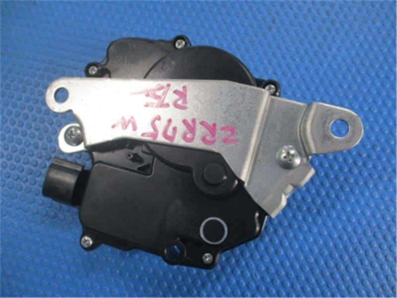 [Used]Rear Left Door Lock Actuator TOYOTA Voxy 2011 DBA-ZRR75W ...