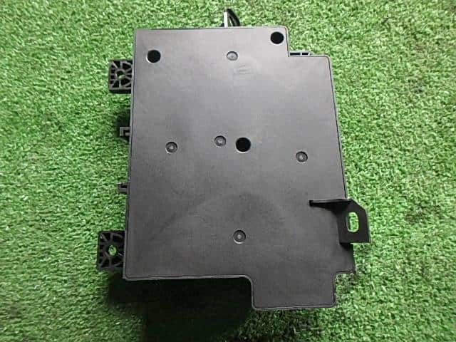 [Used]Fuse Box MITSUBISHI Delica D5 2007 DBA-CV5W 8637C098 - BE FORWARD ...