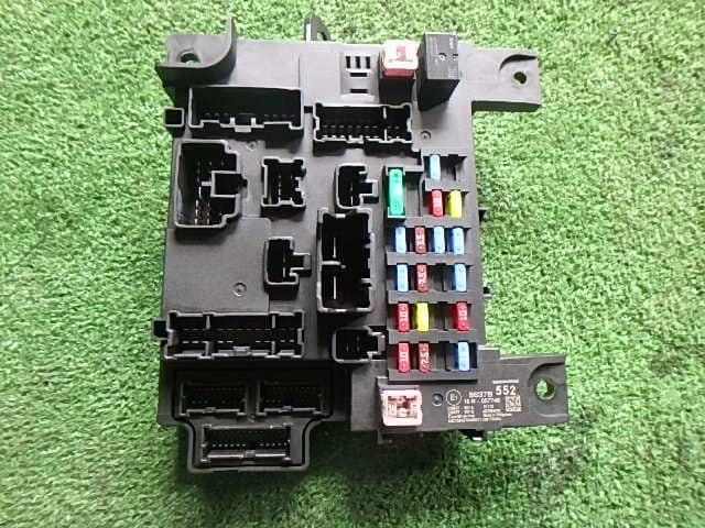 [Used]Fuse Box MITSUBISHI Delica D5 2007 DBA-CV5W 8637C098 - BE FORWARD ...
