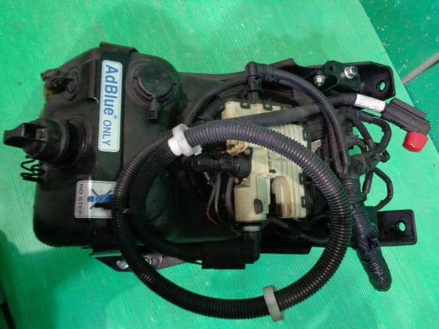 [Used]Engine Parts Mitsubishi Fuso 2021 2PG-FEB90 ME427496 - BE FORWARD ...