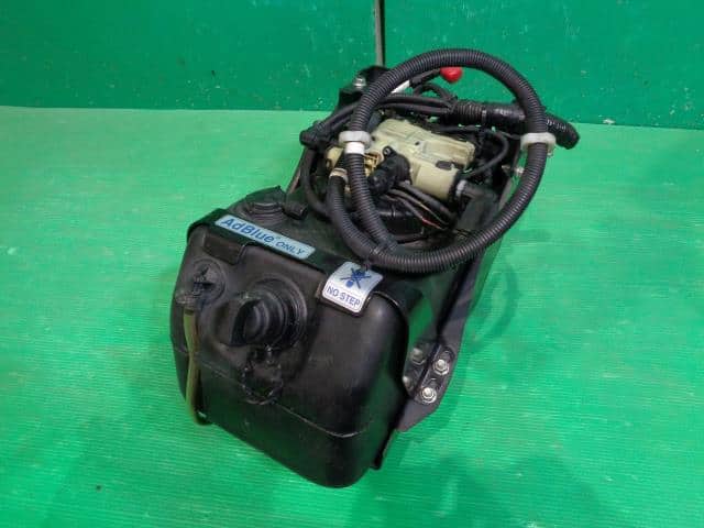 [Used]Engine Parts Mitsubishi Fuso 2021 2PG-FEB90 ME427496 - BE FORWARD ...
