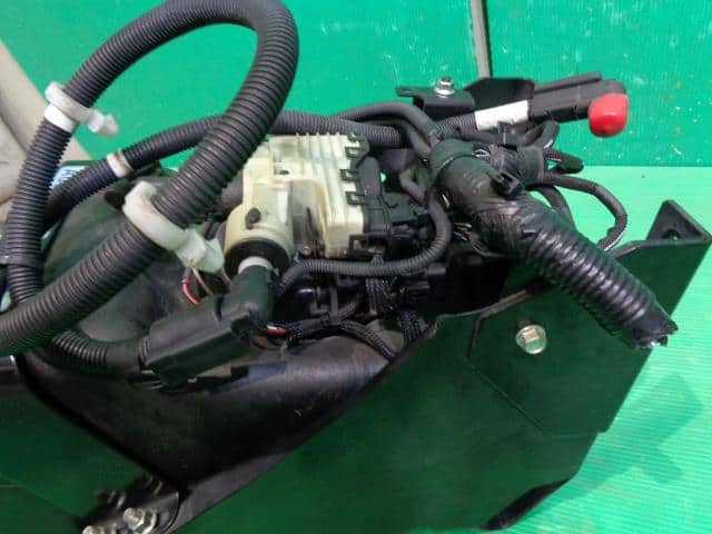 [Used]Engine Parts Mitsubishi Fuso 2021 2PG-FEB90 ME427496 - BE FORWARD ...