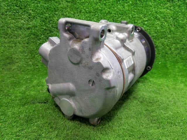 [Used]A/C Compressor TOYOTA Hiace 2012 CBA-TRH214W 883102F030 - BE ...