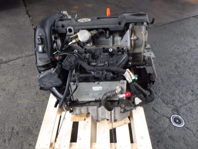 [Used]CAXA Engine VOLKSWAGEN Golf 2011 DBA-1KCAX 03C100092 - BE FORWARD ...