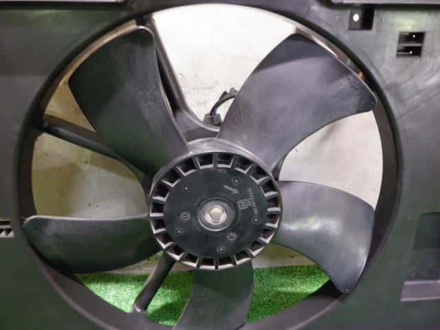 [Used]Radiator Cooling Fan NISSAN Tiida 2005 DBA-C11 21481ED00A - BE ...