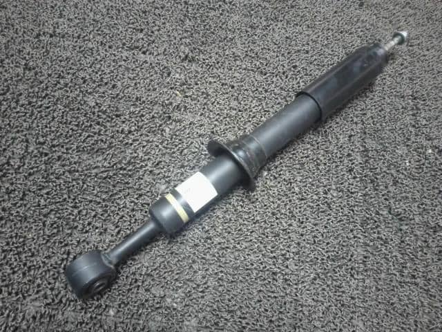 [Used]Front Left Shock Absorber TOYOTA Hilux 2017 QDF-GUN125 485108Z205 ...