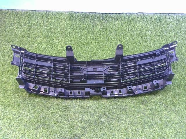 [Used]Radiator Grille TOYOTA Noah 2012 DBA-ZRR70G 5310128530 - BE ...