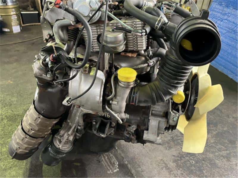 [Used]4M41 Engine MITSUBISHI Pajero 2015 LDA-V98W - BE FORWARD Auto Parts