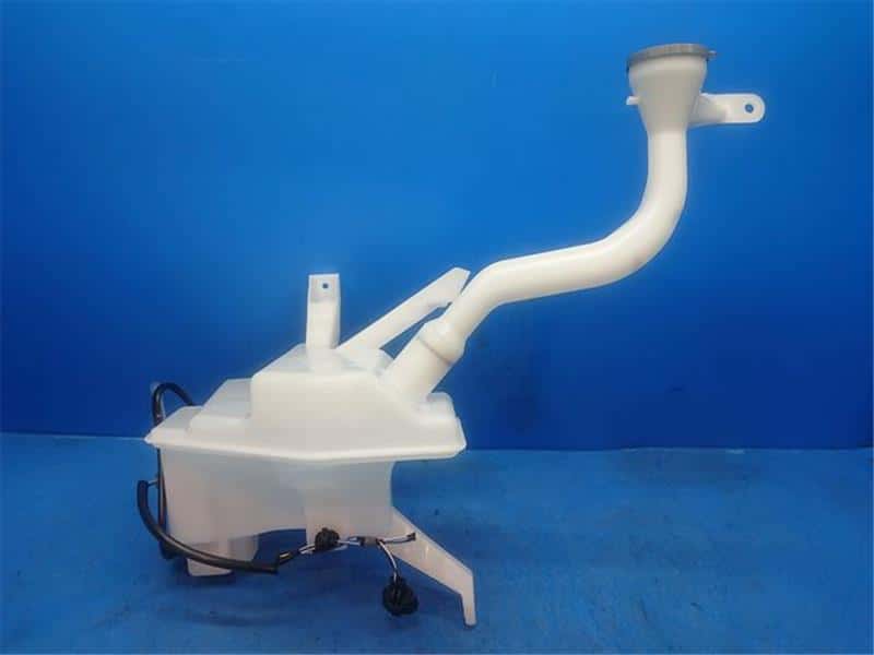 [Used]Windshield Washer Reservoir Tank NISSAN Leaf_ 2022 ZAA-ZE1 289105SK0A - BE FORWARD Auto Parts