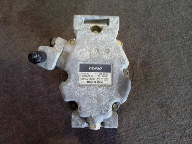 [Used]A/C Compressor TOYOTA Vitz 2002 TA-NCP10 8832052010 - BE FORWARD ...