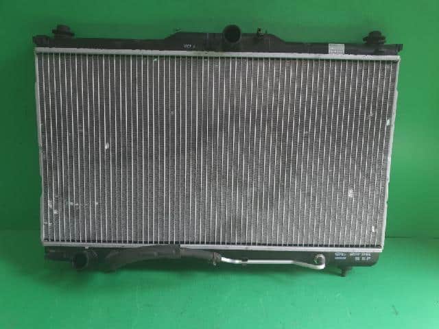 [Used] Radiator HYUNDAI Santafe 2003 25310 26480 - BE FORWARD Auto Parts