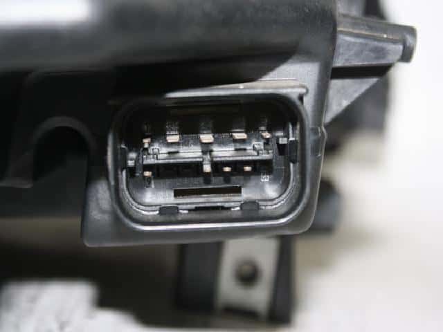 [Used] Left Headlight BMW 7 Series 2000 63117228427 - BE FORWARD Auto Parts