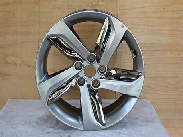 [Used]Wheel HYUNDAI Veloster 2012 52910-2V350 - BE FORWARD Auto Parts