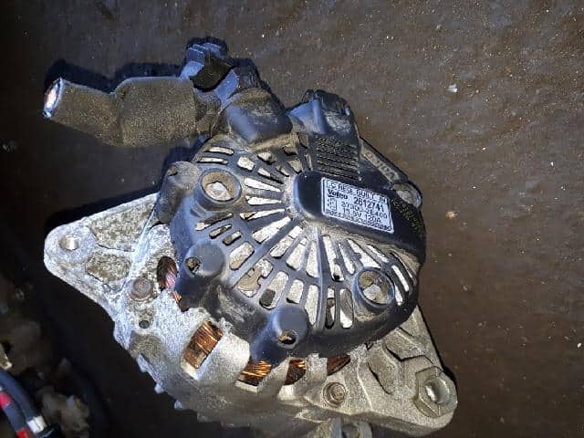 [Used]Alternator HYUNDAI YF Sonata 2013 373002E400 - BE FORWARD Auto Parts