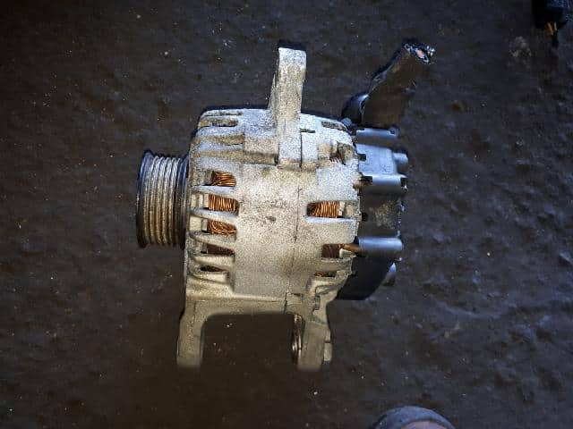 [Used]Alternator HYUNDAI YF Sonata 2013 373002E400 - BE FORWARD Auto Parts