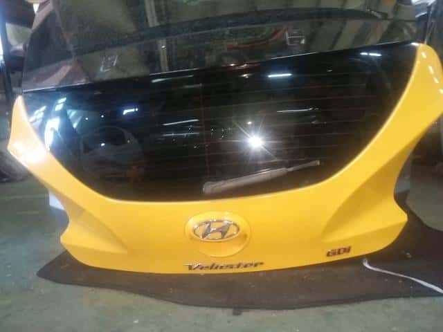 [Used]Back Door Panel HYUNDAI Veloster 2013 737002V012 - BE FORWARD ...
