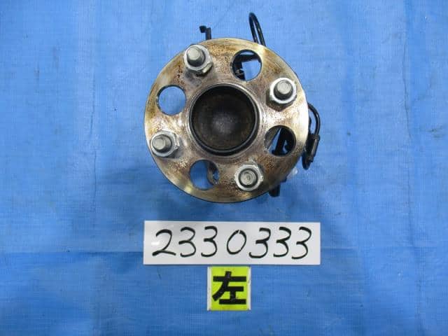 [Used]Rear Wheel Hub TOYOTA Aqua 2023 6AA-MXPK11 42450K0010 - BE ...