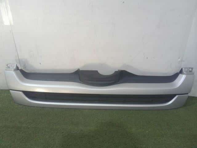 [Used]Radiator Grille TOYOTA Hiace 2010 CBF-TRH200K 5311126430 - BE ...