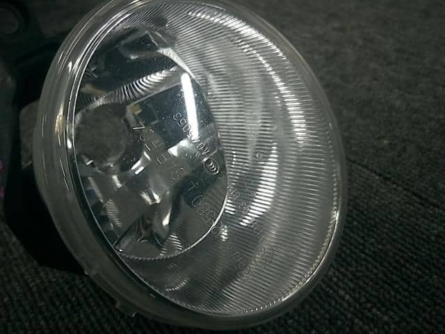 [Used]Left Fog Light TOYOTA Corolla Fielder 2015 DBA-NZE164G 8122047010 ...