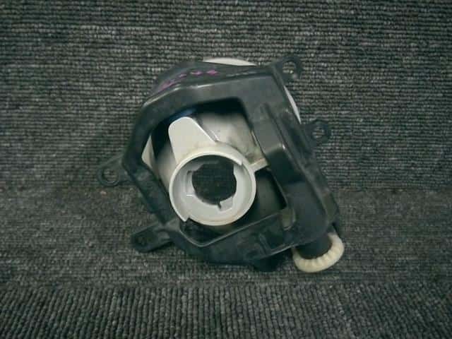 [Used]Left Fog Light TOYOTA Corolla Fielder 2015 DBA-NZE164G 8122047010 ...