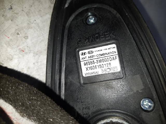 [Used]Antenna HYUNDAI Genesis 2012 96555-3M000 - BE FORWARD Auto Parts